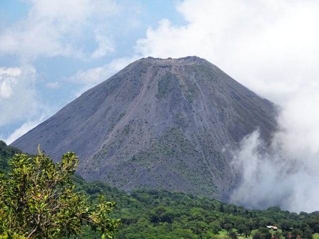 El volcán Santa Ana y la Ruta de las Flores. ¡Lo mejor de El Salvador ...
